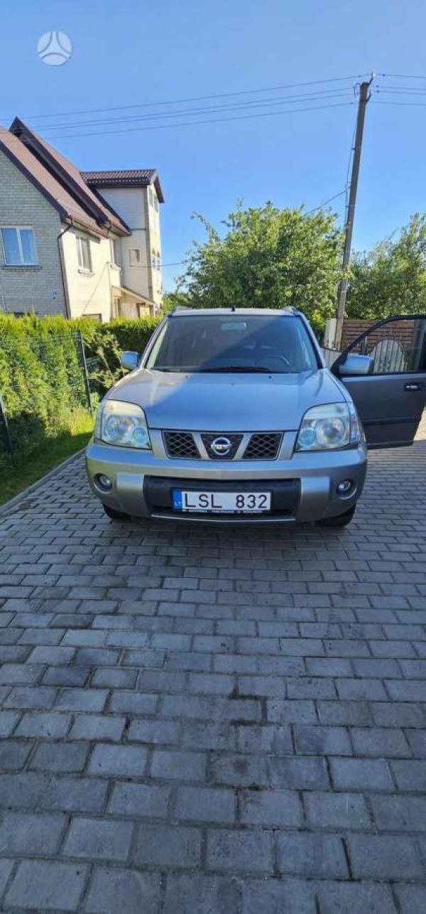 Pelēks Nissan X-Trail 2005 Viļņa, ar dzinēja tilpumu 2.18 L un nobraukumu 223 tūkst. km par 1500 €, foto 8 vietnē AUTOMOTO.COM.LV