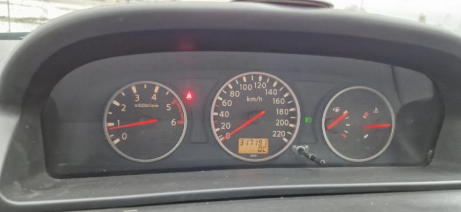 Grey Nissan X-Trail 2005 in Riga, with an engine capacity of 2.20 L and mileage of 317 thousand km for 2850 €, photo 32 on AUTOMOTO.COM.LV