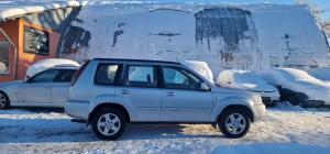 Grey Nissan X-Trail 2005 in Valmiera, with an engine capacity of 2.20 L and mileage of 405 thousand km for 2200 €, photo 3 on AUTOMOTO.COM.LV
