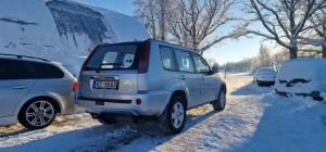 Grey Nissan X-Trail 2005 in Valmiera, with an engine capacity of 2.20 L and mileage of 405 thousand km for 2200 €, photo 4 on AUTOMOTO.COM.LV