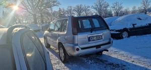 Grey Nissan X-Trail 2005 in Valmiera, with an engine capacity of 2.20 L and mileage of 405 thousand km for 2200 €, photo 6 on AUTOMOTO.COM.LV