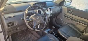 Grey Nissan X-Trail 2005 in Valmiera, with an engine capacity of 2.20 L and mileage of 405 thousand km for 2200 €, photo 12 on AUTOMOTO.COM.LV