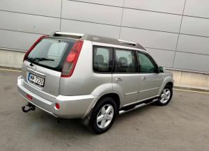 Grey Nissan X-Trail 2005 in Riga, with an engine capacity of 2.20 L and mileage of 328 thousand km for 3200 €, photo 5 on AUTOMOTO.COM.LV