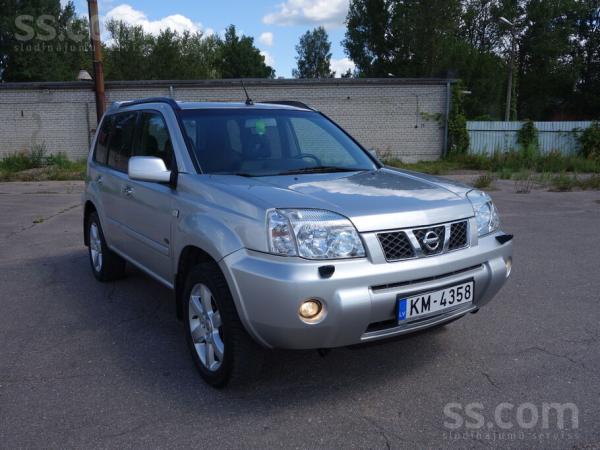 Grey Nissan X-Trail 2005 in Riga, with an engine capacity of 2.20 L and mileage of 212 thousand km for 2850 €, photo 2 on AUTOMOTO.COM.LV