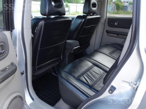 Grey Nissan X-Trail 2005 in Riga, with an engine capacity of 2.20 L and mileage of 212 thousand km for 2850 €, photo 7 on AUTOMOTO.COM.LV