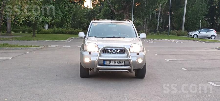 Pelēks Nissan X-Trail 2005 Rīga, ar dzinēja tilpumu 2.20 L un nobraukumu 385 tūkst. km par 1850 €, foto 1 vietnē AUTOMOTO.COM.LV