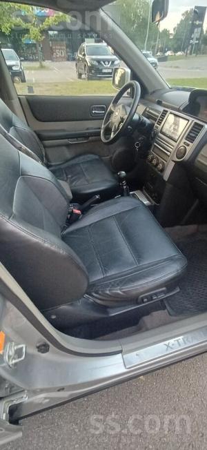 Pelēks Nissan X-Trail 2005 Rīga, ar dzinēja tilpumu 2.20 L un nobraukumu 385 tūkst. km par 1850 €, foto 10 vietnē AUTOMOTO.COM.LV