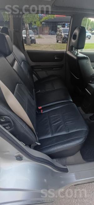 Pelēks Nissan X-Trail 2005 Rīga, ar dzinēja tilpumu 2.20 L un nobraukumu 385 tūkst. km par 1850 €, foto 11 vietnē AUTOMOTO.COM.LV