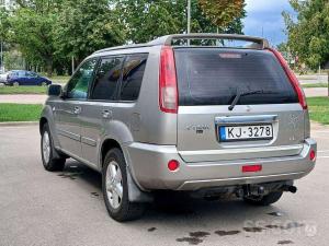 Pelēks Nissan X-Trail 2005 Rīga, ar dzinēja tilpumu 2.18 L un nobraukumu 234 tūkst. km par 1990 €, foto 5 vietnē AUTOMOTO.COM.LV