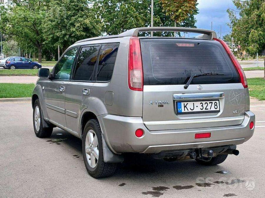 Pelēks Nissan X-Trail 2005 Rīga, ar dzinēja tilpumu 2.18 L un nobraukumu 234 tūkst. km par 1990 €, foto 5 vietnē AUTOMOTO.COM.LV