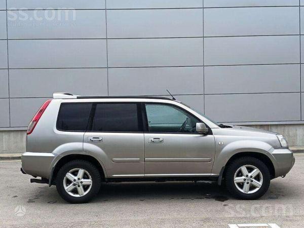 Grey Nissan X-Trail 2005 in Riga, with an engine capacity of 2.18 L and mileage of 234 thousand km for 1990 €, photo 5 on AUTOMOTO.COM.LV