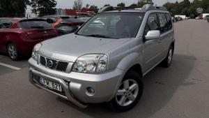 Pelēks Nissan X-Trail 2005 Palanga, ar dzinēja tilpumu 2.49 L un nobraukumu 239 tūkst. km par 2500 €, foto  vietnē AUTOMOTO.COM.LV