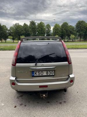 Pelēks Nissan X-Trail 2005 Kauņa, ar dzinēja tilpumu 2.18 L un nobraukumu 300 tūkst. km par 1400 €, foto 5 vietnē AUTOMOTO.COM.LV