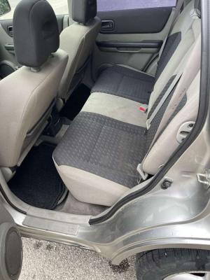 Pelēks Nissan X-Trail 2005 Kauņa, ar dzinēja tilpumu 2.18 L un nobraukumu 300 tūkst. km par 1400 €, foto 11 vietnē AUTOMOTO.COM.LV