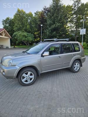 Grey Nissan X-Trail 2005 in Liepaja, with an engine capacity of 2.20 L and mileage of 323 thousand km for 1500 €, photo 1 on AUTOMOTO.COM.LV