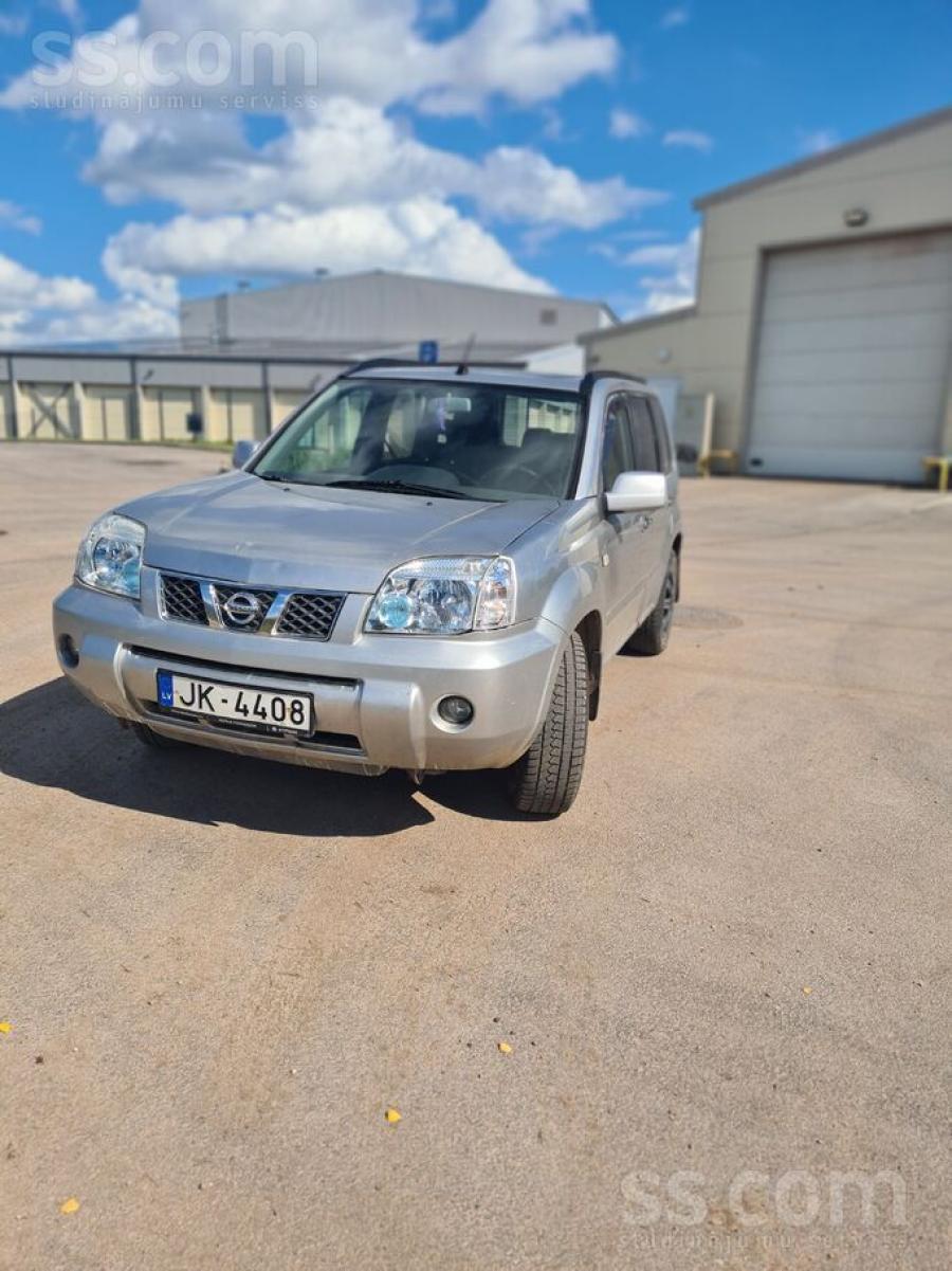 Pelēks Nissan X-Trail 2005 Rēzekne, ar dzinēja tilpumu 2.20 L un nobraukumu 307 tūkst. km par 1550 €, foto 1 vietnē AUTOMOTO.COM.LV