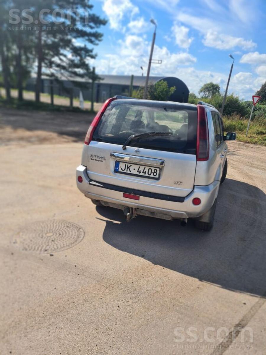 Pelēks Nissan X-Trail 2005 Rēzekne, ar dzinēja tilpumu 2.20 L un nobraukumu 307 tūkst. km par 1550 €, foto 3 vietnē AUTOMOTO.COM.LV