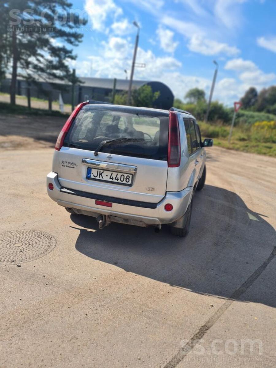 Pelēks Nissan X-Trail 2005 Rēzekne, ar dzinēja tilpumu 2.20 L un nobraukumu 307 tūkst. km par 1550 €, foto 5 vietnē AUTOMOTO.COM.LV