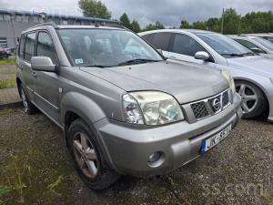 Grey Nissan X-Trail 2005 in Riga, with an engine capacity of 2.20 L and mileage of 0 thousand km for 800 €, photo 3 on AUTOMOTO.COM.LV