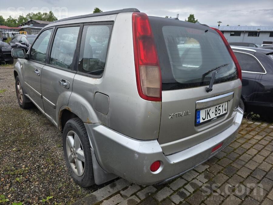 Grey Nissan X-Trail 2005 in Riga, with an engine capacity of 2.20 L and mileage of 0 thousand km for 800 €, photo 5 on AUTOMOTO.COM.LV