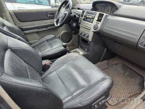 Grey Nissan X-Trail 2005 in Riga, with an engine capacity of 2.20 L and mileage of 0 thousand km for 800 €, photo 7 on AUTOMOTO.COM.LV