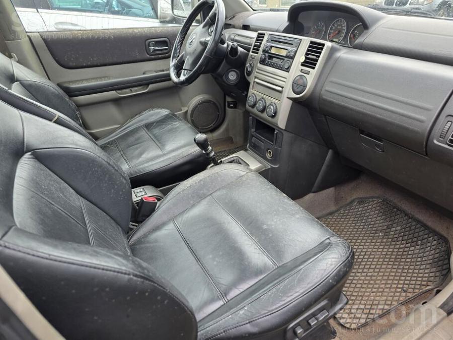 Grey Nissan X-Trail 2005 in Riga, with an engine capacity of 2.20 L and mileage of 0 thousand km for 800 €, photo 7 on AUTOMOTO.COM.LV