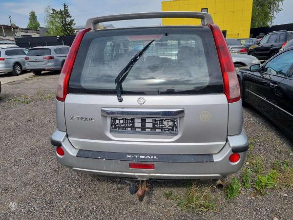 Grey Nissan X-Trail 2005 in Kaunas, with an engine capacity of 2.50 L and mileage of 220 thousand km for 1100 €, photo 4 on AUTOMOTO.COM.LV