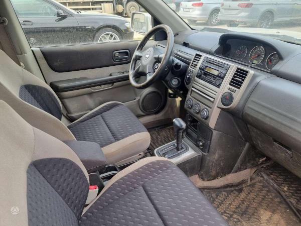 Grey Nissan X-Trail 2005 in Kaunas, with an engine capacity of 2.50 L and mileage of 220 thousand km for 1100 €, photo 7 on AUTOMOTO.COM.LV