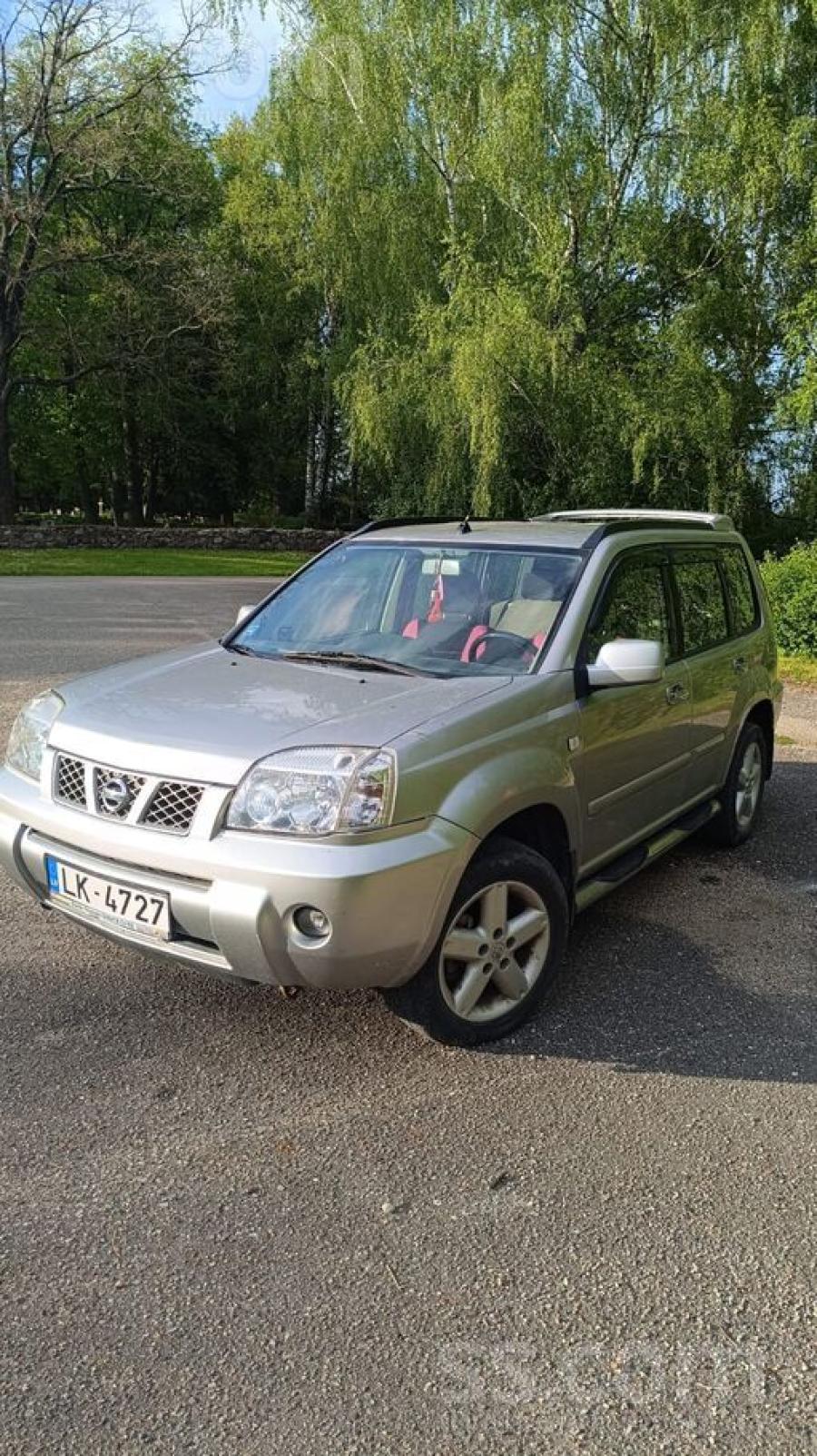 Grey Nissan X-Trail 2006 in Cesis, with an engine capacity of 2.20 L and mileage of 291 thousand km for 5550 €, photo 1 on AUTOMOTO.COM.LV