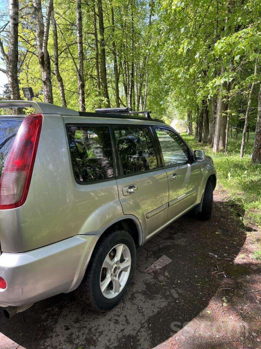 Grey Nissan X-Trail 2006 in Rezekne, with an engine capacity of 2.20 L and mileage of 0 thousand km for 2700 €, photo 5 on AUTOMOTO.COM.LV