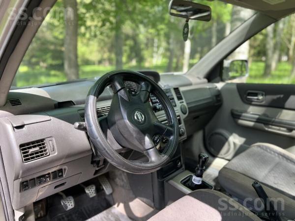 Grey Nissan X-Trail 2006 in Rezekne, with an engine capacity of 2.20 L and mileage of 0 thousand km for 2700 €, photo 8 on AUTOMOTO.COM.LV
