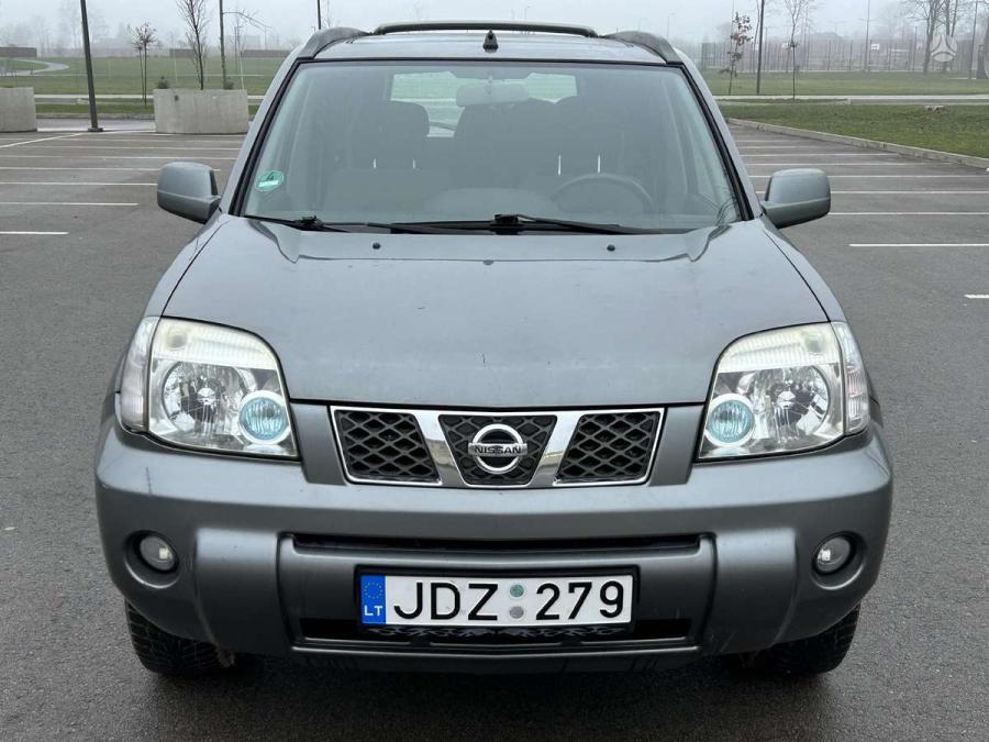 Pelēks Nissan X-Trail 2006 Ukmergė, ar dzinēja tilpumu 2.18 L un nobraukumu 243 tūkst. km par 2650 €, foto 3 vietnē AUTOMOTO.COM.LV