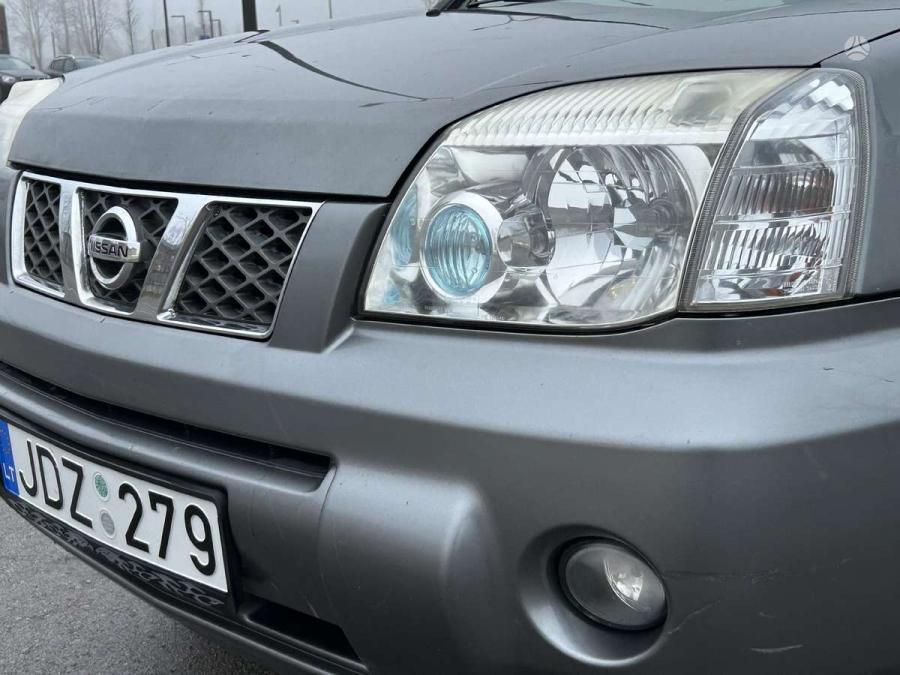 Pelēks Nissan X-Trail 2006 Ukmergė, ar dzinēja tilpumu 2.18 L un nobraukumu 243 tūkst. km par 2650 €, foto 10 vietnē AUTOMOTO.COM.LV