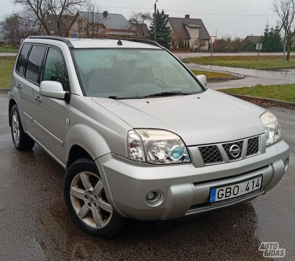 Grey Nissan X-Trail 2006 in Telschi, with an engine capacity of 2.20 L and mileage of 260 thousand km for 2499 €, photo 8 on AUTOMOTO.COM.LV