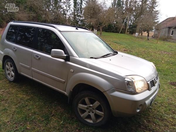 Grey Nissan X-Trail 2006 in Telschi, with an engine capacity of 2.20 L and mileage of 262 thousand km for 2500 €, photo 3 on AUTOMOTO.COM.LV
