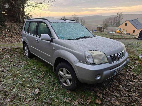 Pelēks Nissan X-Trail 2006 Utena, ar dzinēja tilpumu 2.18 L un nobraukumu 270 tūkst. km par 3250 €, foto 2 vietnē AUTOMOTO.COM.LV