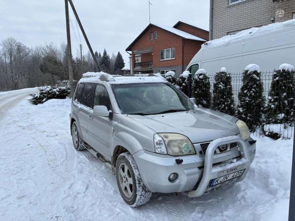Pelēks Nissan X-Trail 2006 Pasvalys, ar dzinēja tilpumu 2.49 L un nobraukumu 250 tūkst. km par 950 €, foto 1 vietnē AUTOMOTO.COM.LV