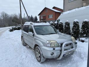 Pelēks Nissan X-Trail 2006 Pasvalys, ar dzinēja tilpumu 2.49 L un nobraukumu 250 tūkst. km par 950 €, foto  vietnē AUTOMOTO.COM.LV