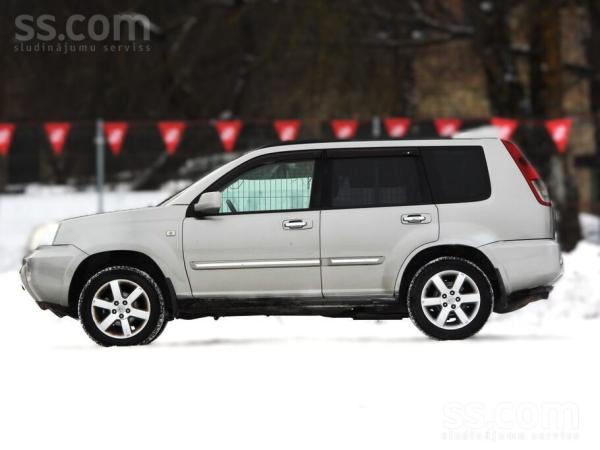 Pelēks Nissan X-Trail 2006 Rīga, ar dzinēja tilpumu 2.20 L un nobraukumu 345 tūkst. km par 3490 €, foto 4 vietnē AUTOMOTO.COM.LV