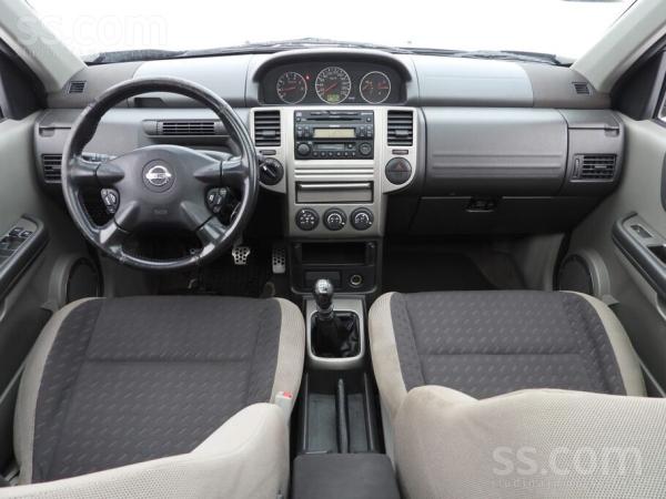Pelēks Nissan X-Trail 2006 Rīga, ar dzinēja tilpumu 2.20 L un nobraukumu 345 tūkst. km par 3490 €, foto 10 vietnē AUTOMOTO.COM.LV