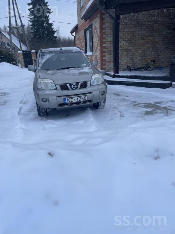Grey Nissan X-Trail 2006 in Aizkraukle, with an engine capacity of 2.20 L and mileage of 310 thousand km for 2000 €, photo 1 on AUTOMOTO.COM.LV