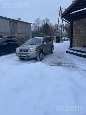 Grey Nissan X-Trail 2006 in Aizkraukle, with an engine capacity of 2.20 L and mileage of 310 thousand km for 2000 €, photo 5 on AUTOMOTO.COM.LV