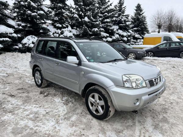 Pelēks Nissan X-Trail 2006 Utena, ar dzinēja tilpumu 2.18 L un nobraukumu 271 tūkst. km par 3200 €, foto 3 vietnē AUTOMOTO.COM.LV