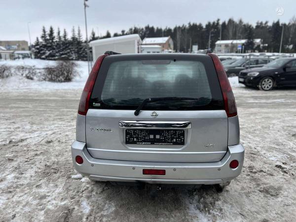 Pelēks Nissan X-Trail 2006 Utena, ar dzinēja tilpumu 2.18 L un nobraukumu 271 tūkst. km par 3200 €, foto 6 vietnē AUTOMOTO.COM.LV