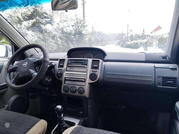 Pelēks Nissan X-Trail 2006 Anykščiai, ar dzinēja tilpumu 2.20 L un nobraukumu 360 tūkst. km par 2050 €, foto 6 vietnē AUTOMOTO.COM.LV