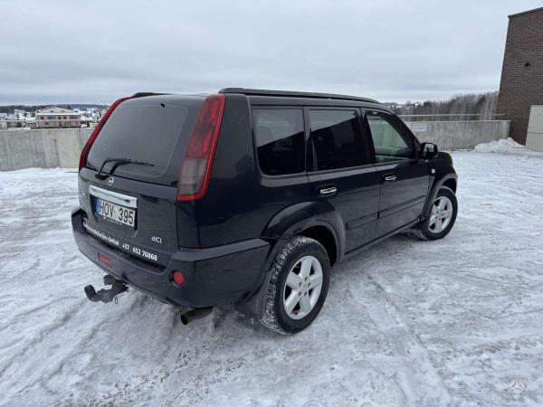 Grey Nissan X-Trail 2006 in Vilnius, with an engine capacity of 2.20 L and mileage of 250 thousand km for 2150 €, photo 8 on AUTOMOTO.COM.LV