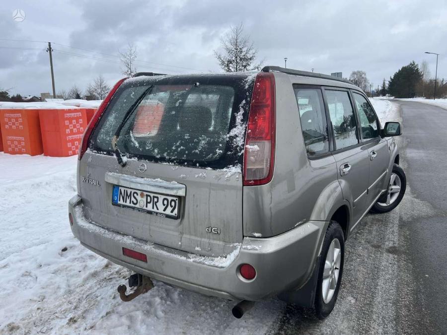 Grey Nissan X-Trail 2006 in Birstonas, with an engine capacity of 2.20 L and mileage of 200 thousand km for 2650 €, photo 3 on AUTOMOTO.COM.LV