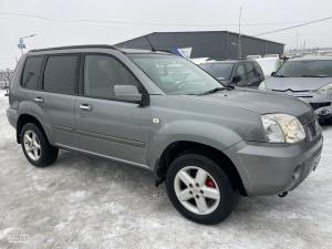 Pelēks Nissan X-Trail 2006 Kauņa, ar dzinēja tilpumu 2.20 L un nobraukumu 290 tūkst. km par 2999 €, foto 6 vietnē AUTOMOTO.COM.LV
