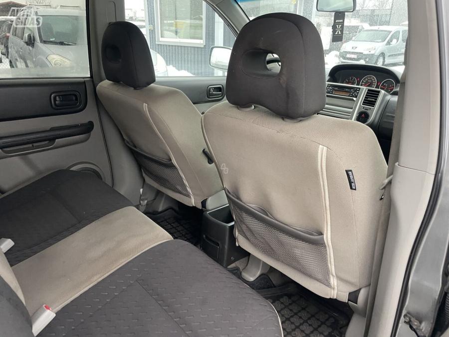 Pelēks Nissan X-Trail 2006 Kauņa, ar dzinēja tilpumu 2.20 L un nobraukumu 290 tūkst. km par 2999 €, foto 18 vietnē AUTOMOTO.COM.LV