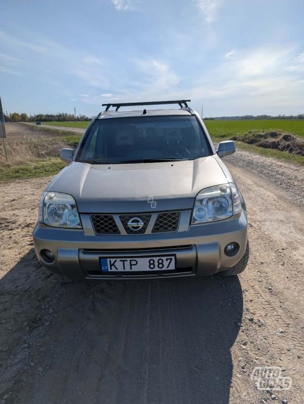 Pelēks Nissan X-Trail 2006 Pasvalys, ar dzinēja tilpumu 2.20 L un nobraukumu 277 tūkst. km par 1300 €, foto 2 vietnē AUTOMOTO.COM.LV